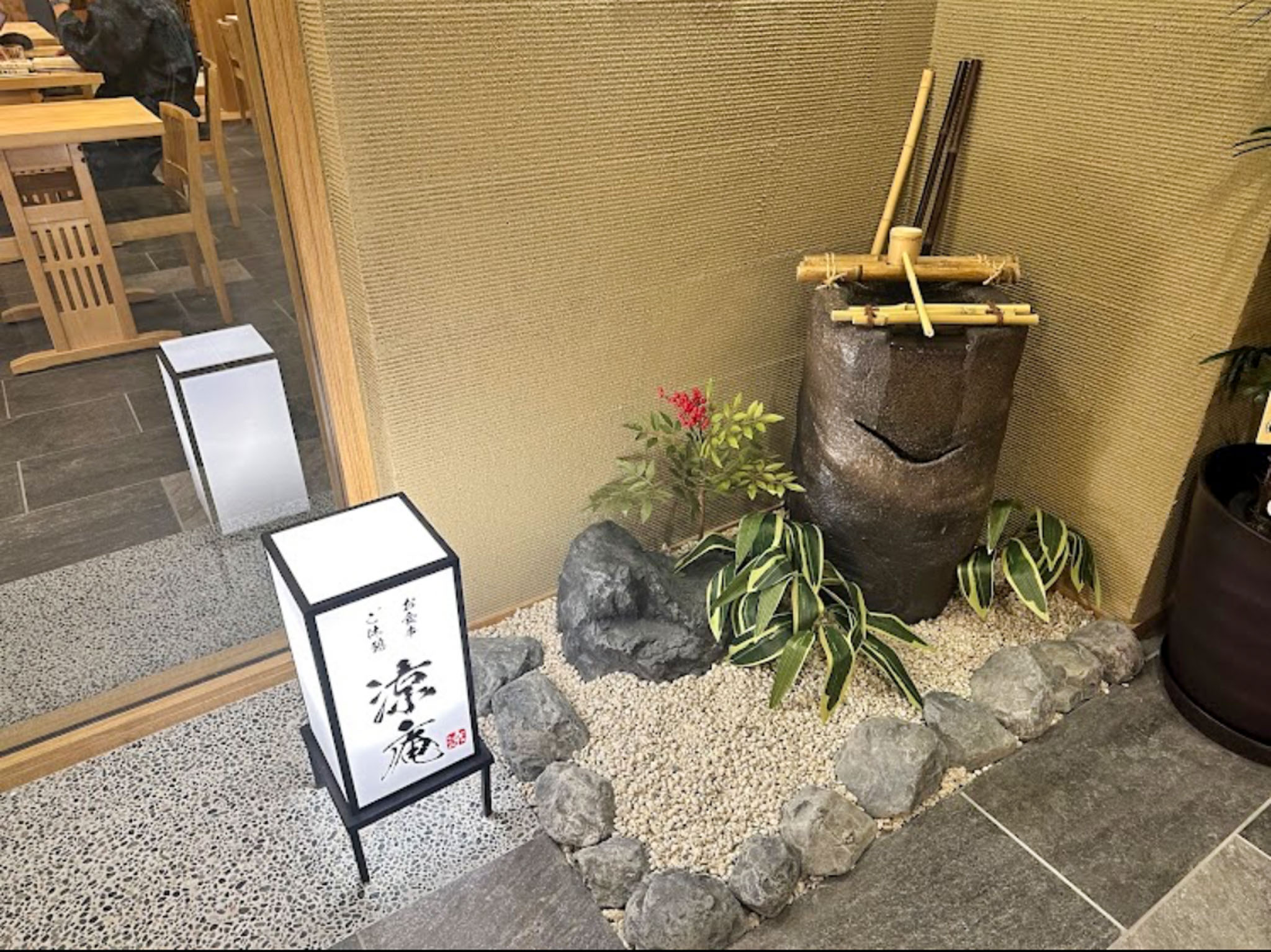 【徹底解説】世界初のAIオートロウリュ「スパブリック赤坂湯屋」の特徴・料金・口コミは？宿泊はできる？焼け石に水